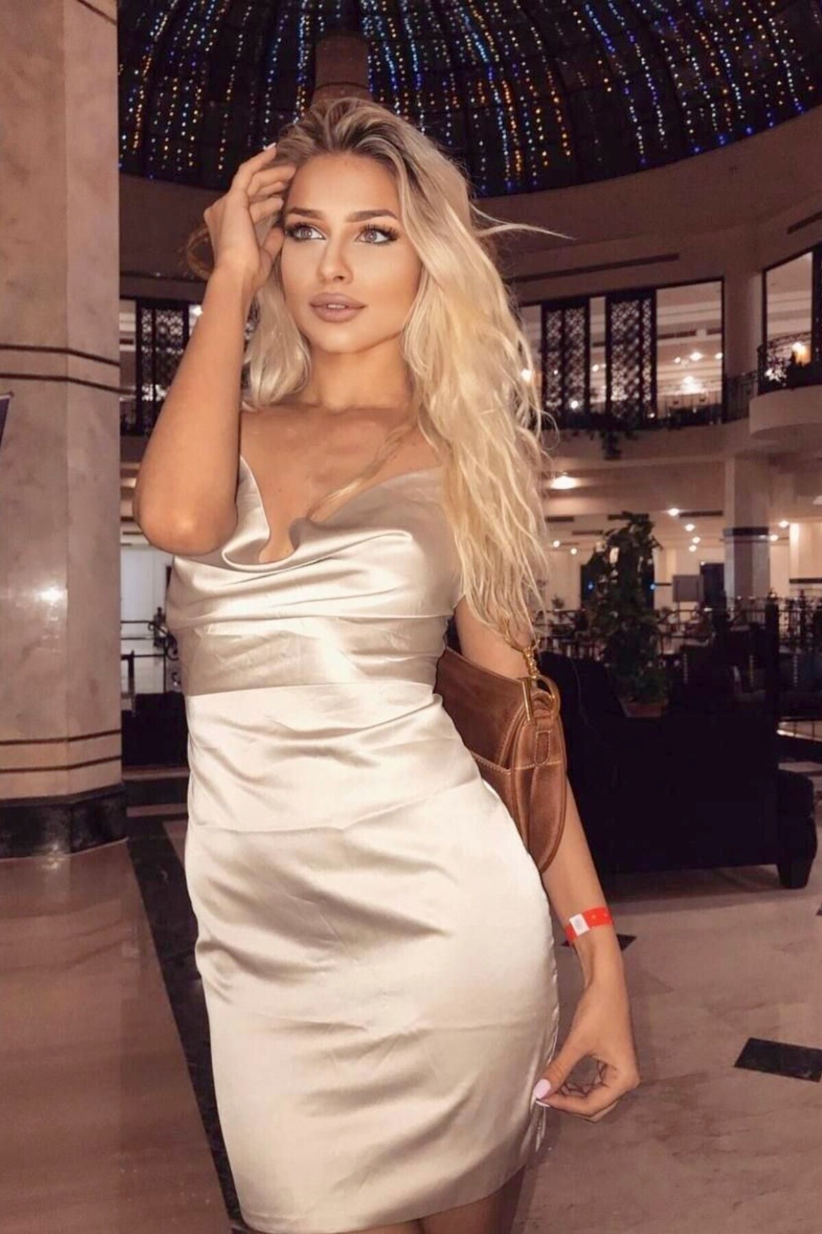 Date Ukrainian Women Maria, age 24 with ID: 1280937