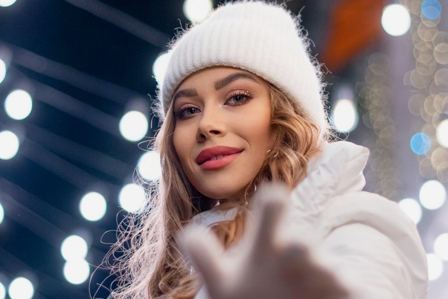 Date Ukrainian Women Darina, age 26 with ID: 1411200