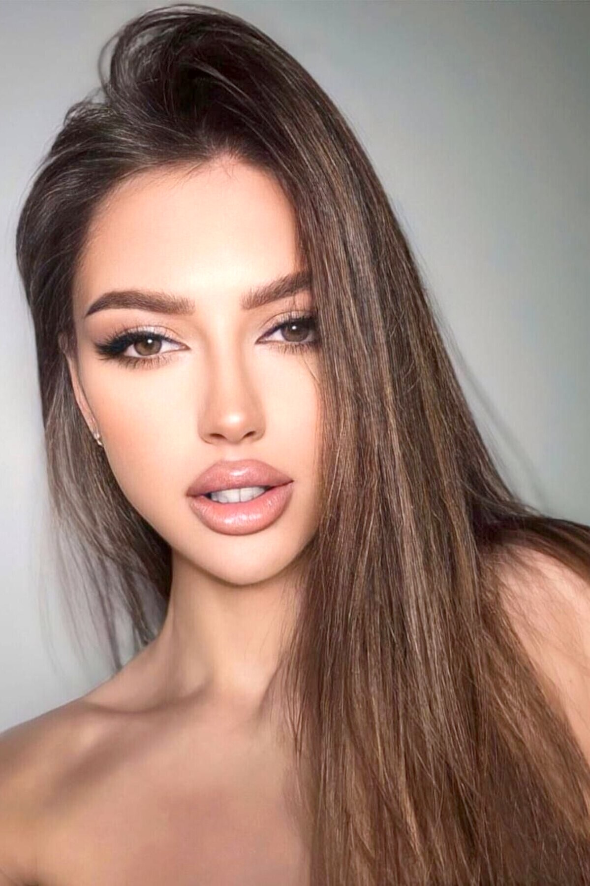 Date Ukrainian Women Vladyslava, age 25 with ID: 1433039