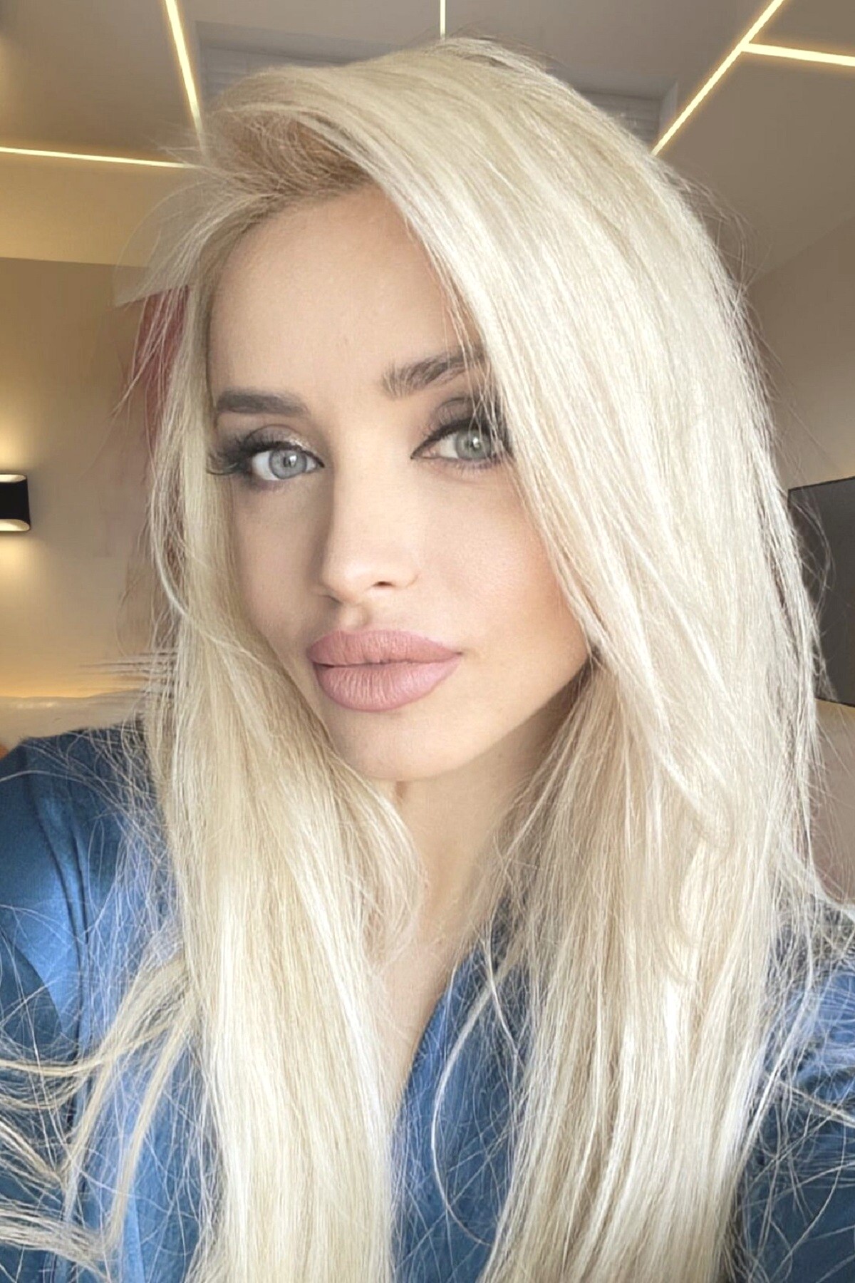 Date Ukrainian Women Natalia, age 44 with ID: 1467883