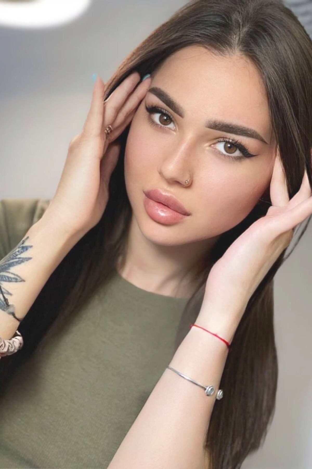 Date Ukrainian Women Alexiia, age 23 with ID: 1486074