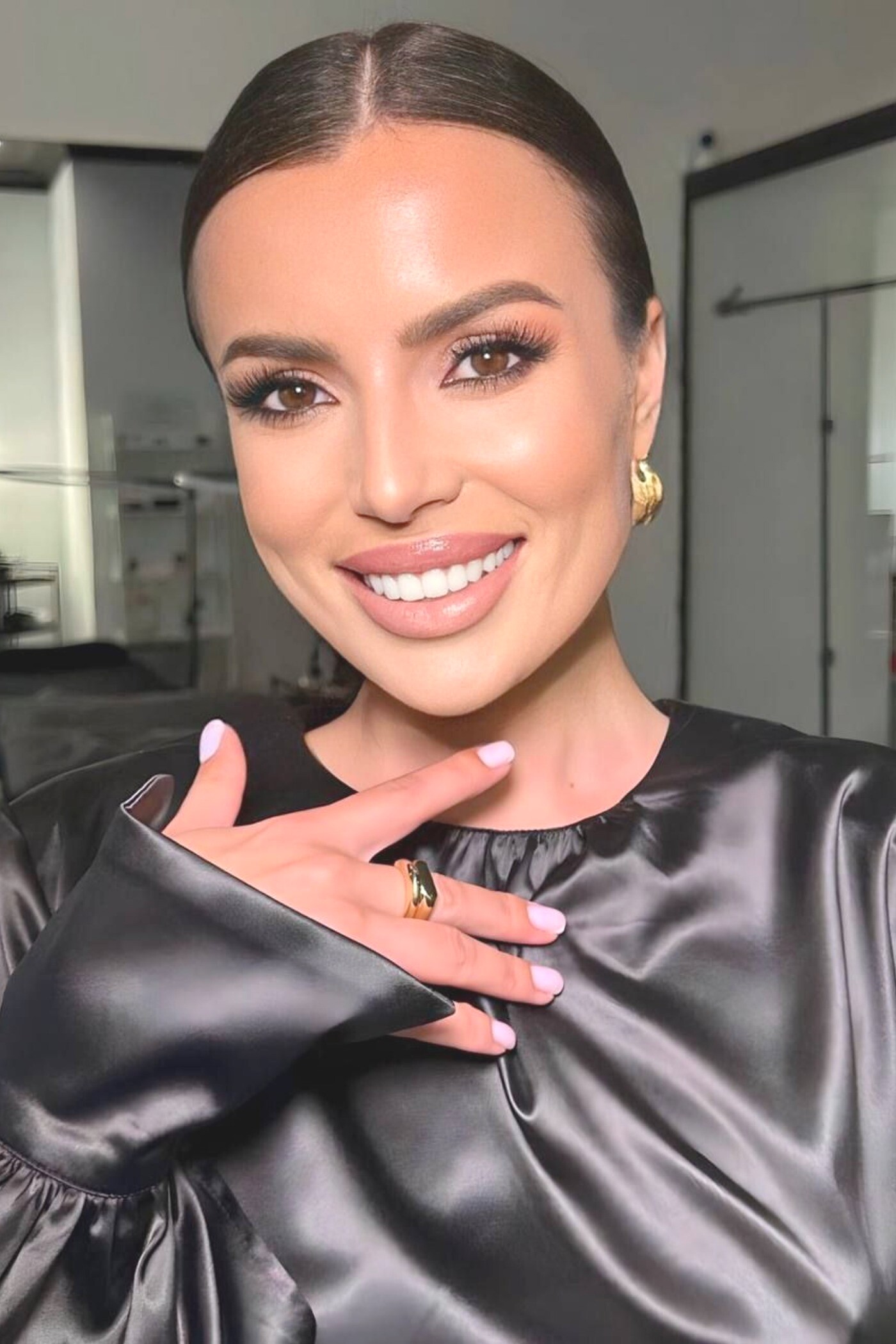 Date Ukrainian Women Alina, age 33 with ID: 1616605