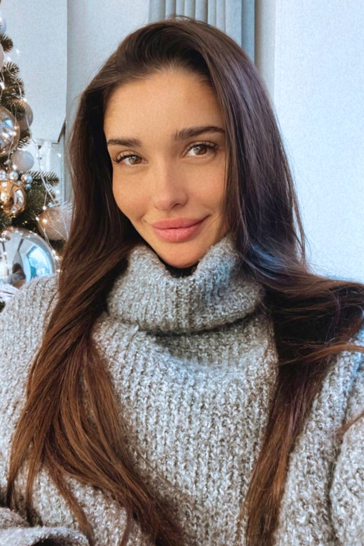 Date Ukrainian Women Yevgenia, age 33 with ID: 1664830