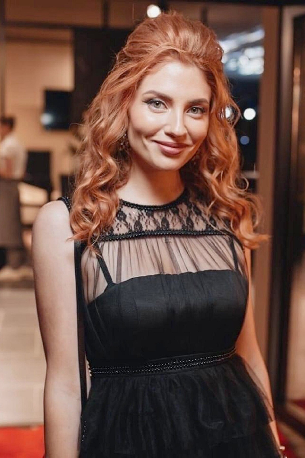 Date Ukrainian Women Kristina, age 33 with ID: 1717323