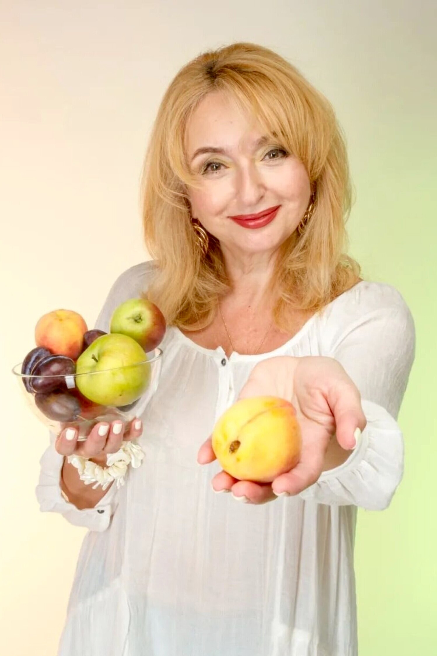 Date Ukrainian Women Natalia, age 67 with ID: 1744824