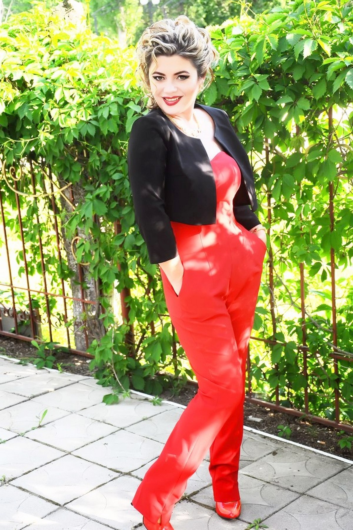 Date Ukrainian Women Ivanna, age 35 with ID: 54453